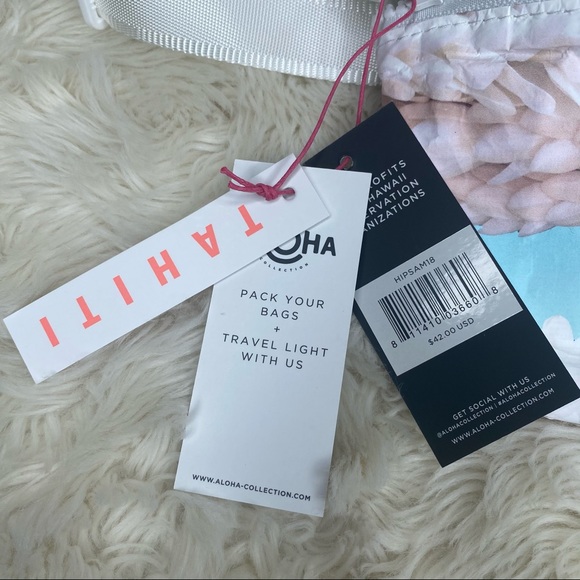 ALOHA Collection | Bags | New Aloha Collection Tahiti Tiare Lei Hip ...
